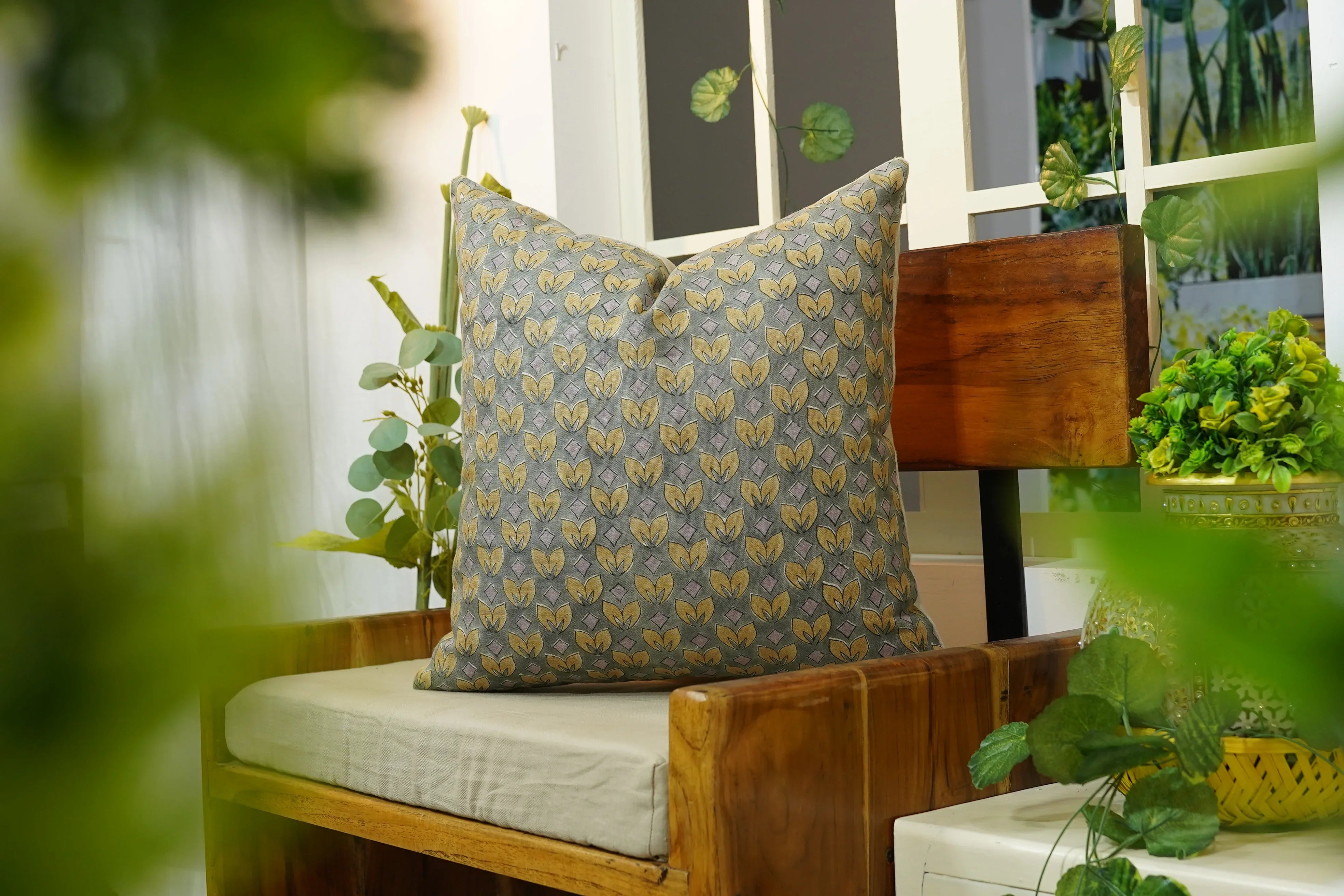 How to find the perfect cushion throws for your home? – Fabdivine